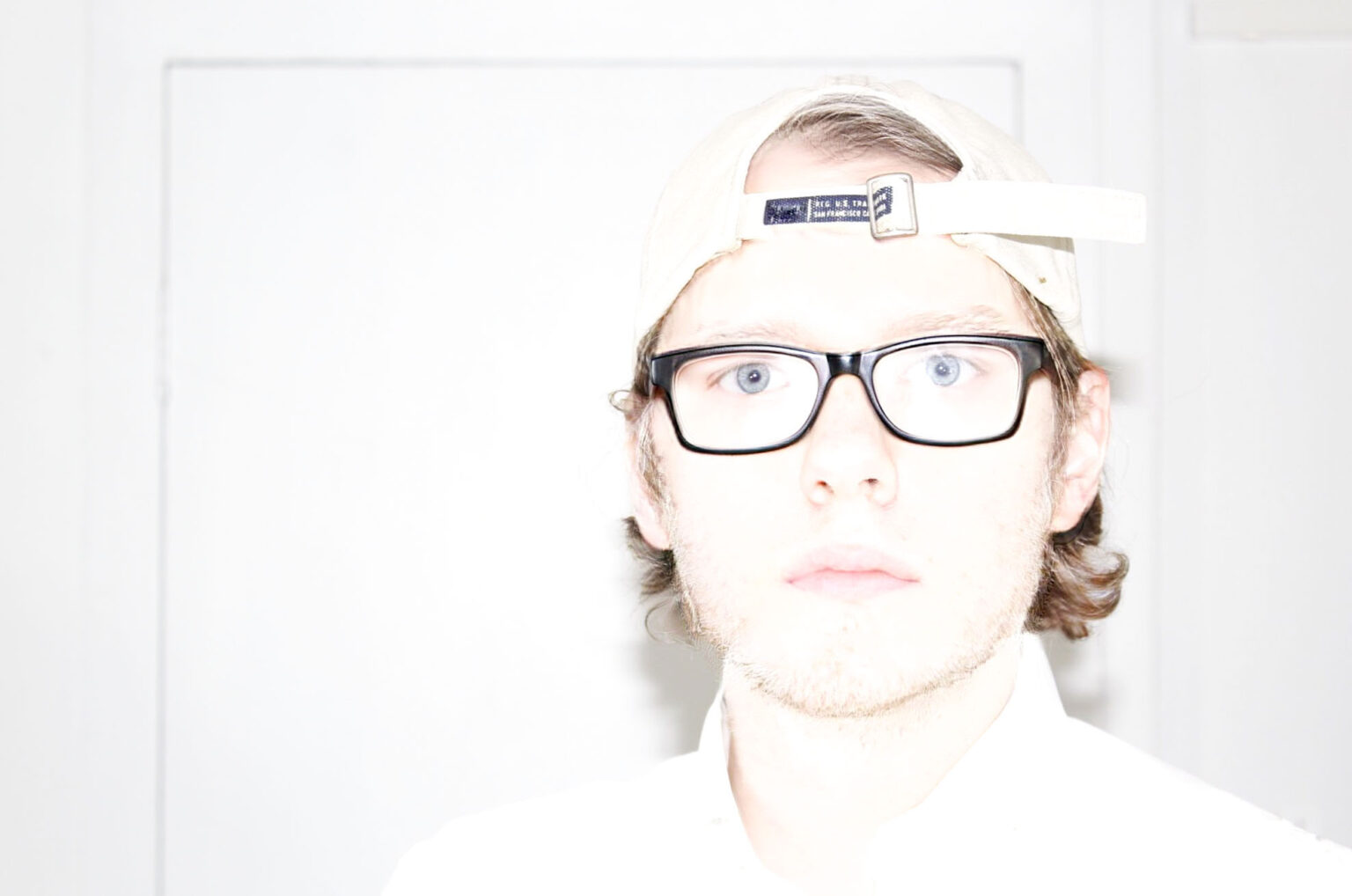 How to Take High Key Photos – Photography Skool