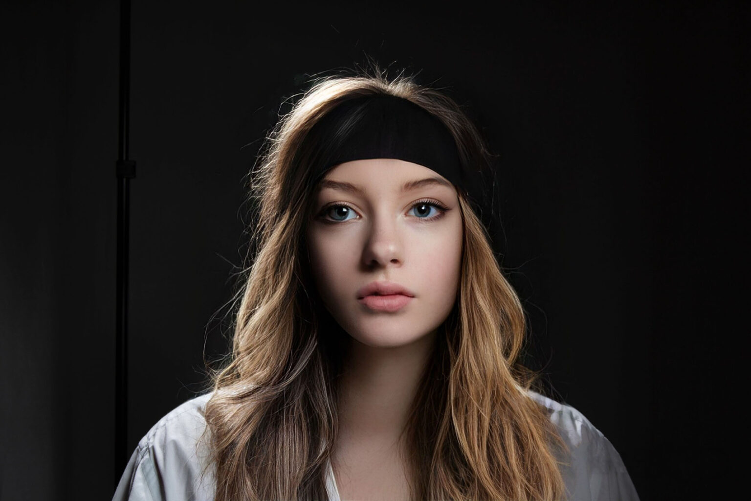 What is a Kicker Light in Studio Photography? – Photography Skool