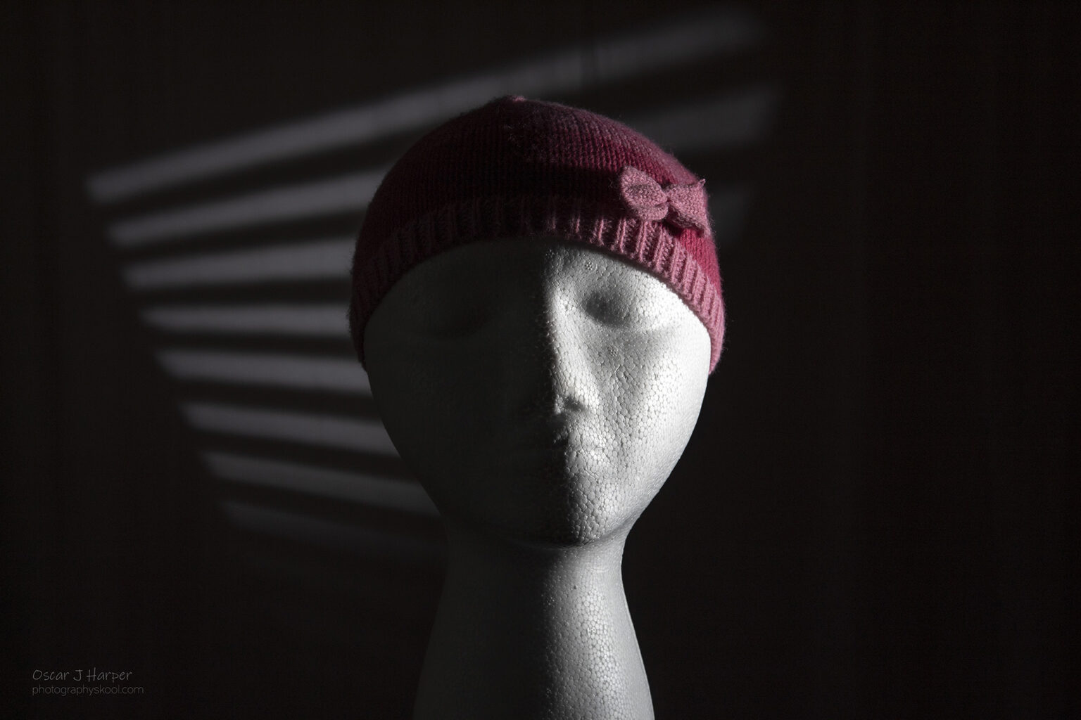 What is Split Lighting in Portrait Photography? Helpful Guide ...